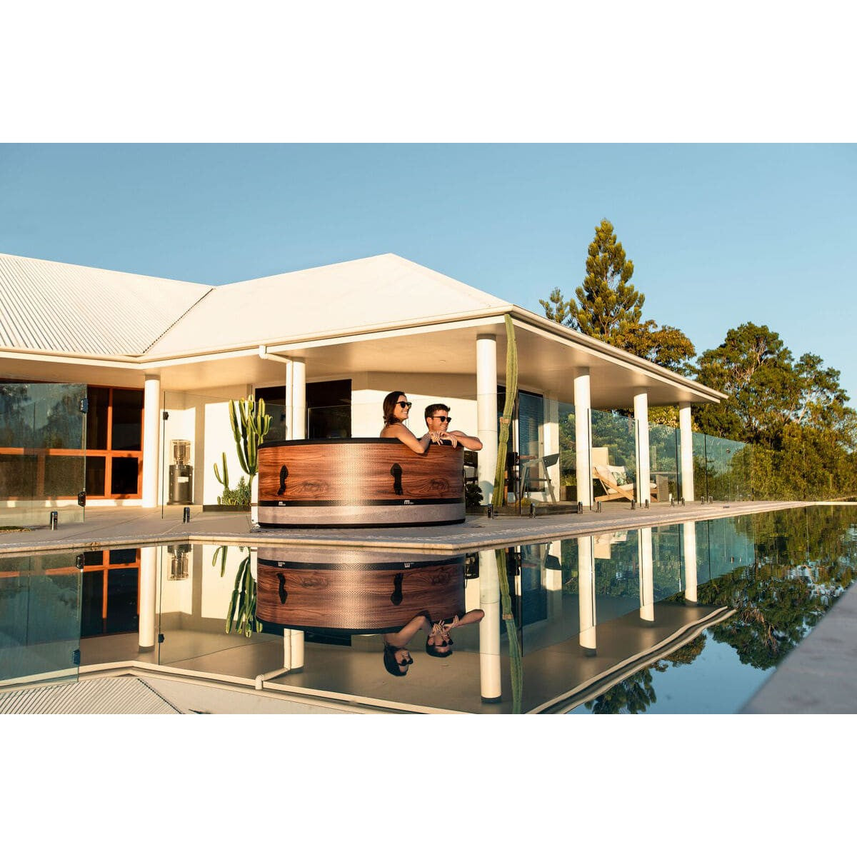 MSPA FRAME Duet Round 6 Person Inflatable Hot Tub Spa - Purely Relaxation